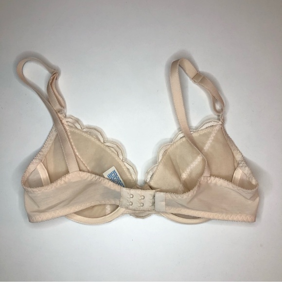 Maidenform | Intimates & Sleepwear | Vintage Maidenform Chantilly Bra ...